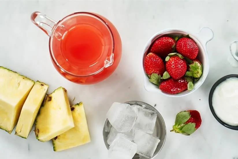 Uplifting Ruby Red Smoothie Recipe: Rich in Vitamin C & Antioxidants