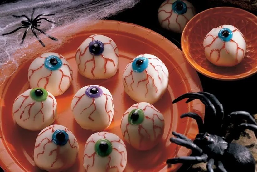 Kid-Friendly Homemade Ooglie Eyeballs Halloween Recipe