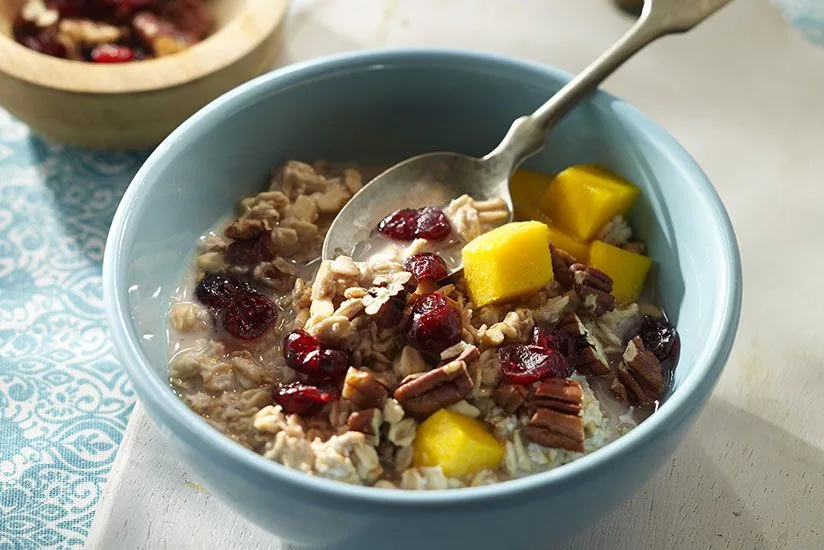 Delicious Overnight Oatmeal Recipe with Fruit Juices